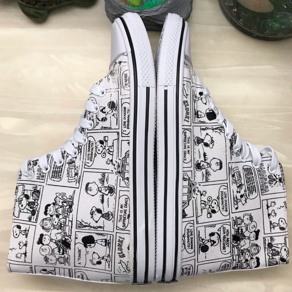 Snoopy High Top Canvas Sneakers (Comic Strip) - Gem